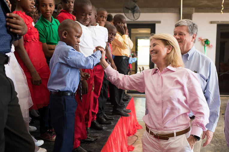 It’s Christmastime at the Greta Home!