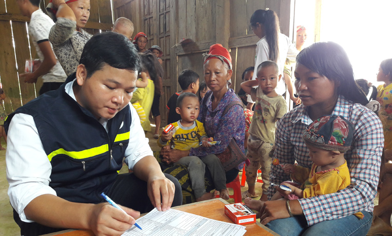 Poor Vietnamese People UNDP Assists Vietnam In Sustainable Poverty