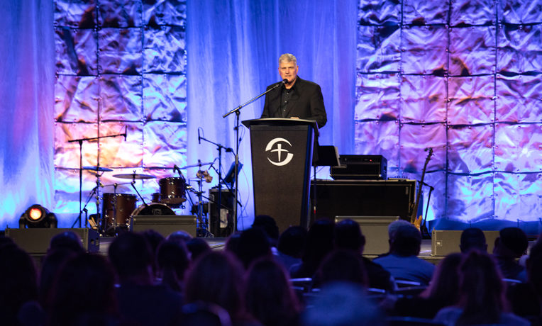 Military Couples Encouraged to Cling to Christ, Serve Together