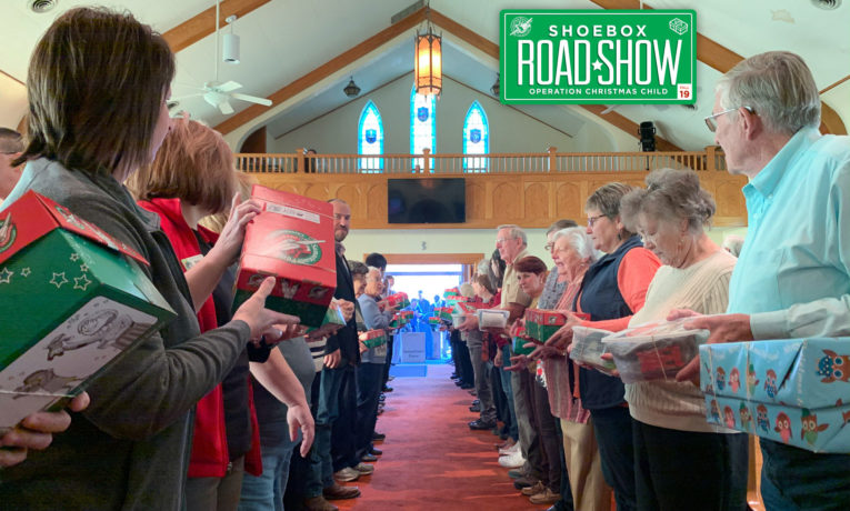 Missouri Churches Send Shoebox Gifts Off with Prayer