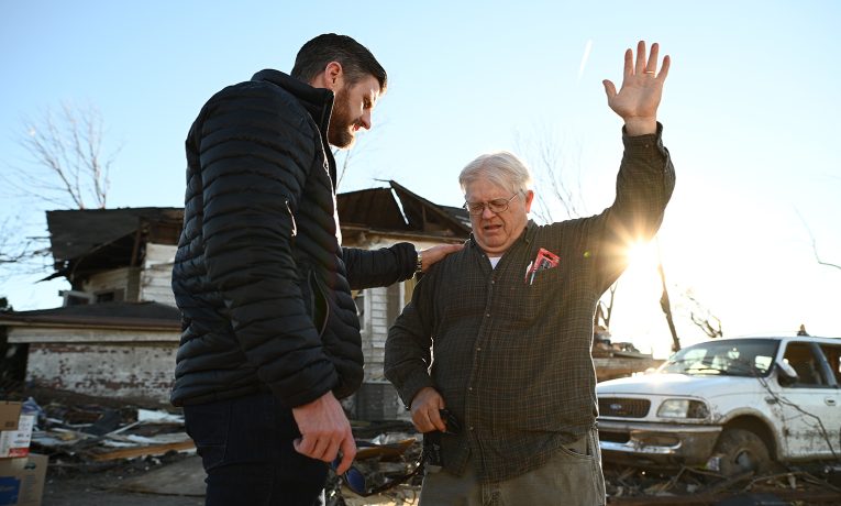 Edward Graham Travels to Kentucky to Encourage Community